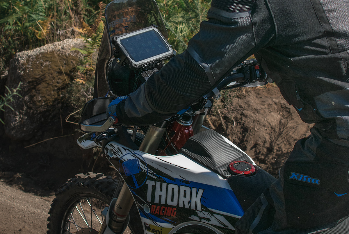 tab_riding - Thork Racing